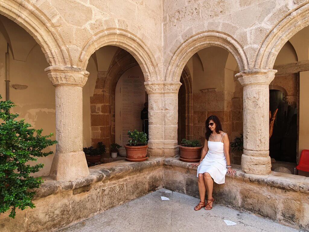Qué ver en Alghero, una ciudad medieval en Cerdeña