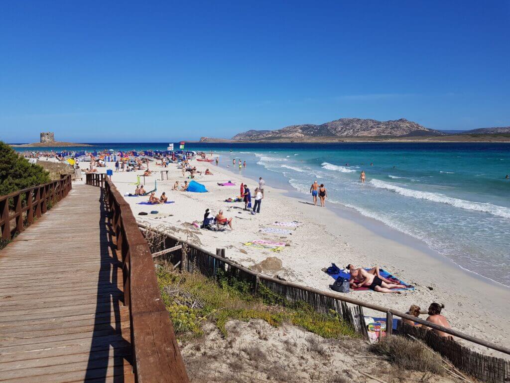 Playa La Pelosa en Cerdeña: toda la información para visitarla